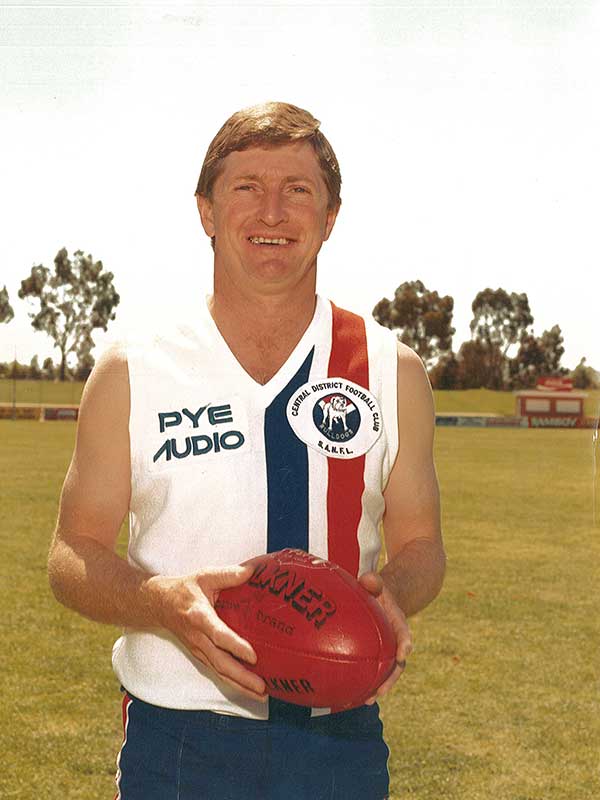 Hall of Fame - Peter Vivian | Central District Football Club